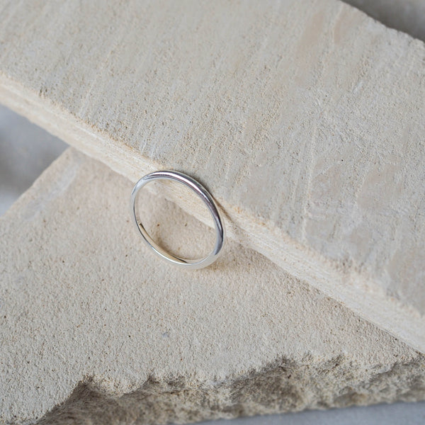 Classic Thin Band 2mm - Silver - Luna & Rose Jewellery